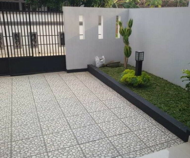 √ 53 Model Keramik Garasi Mobil Terbaru yang Minimalis